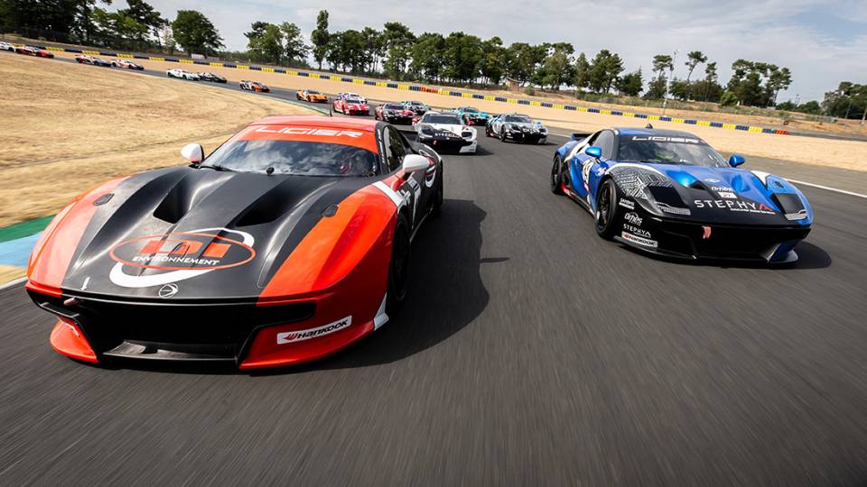 Bondurant School chose the Ligier JS F4 to launch the first official F4 ...