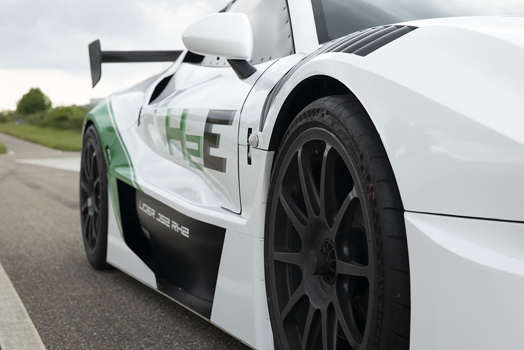 Bosch Engineering and Ligier Automotive present high-performance ...